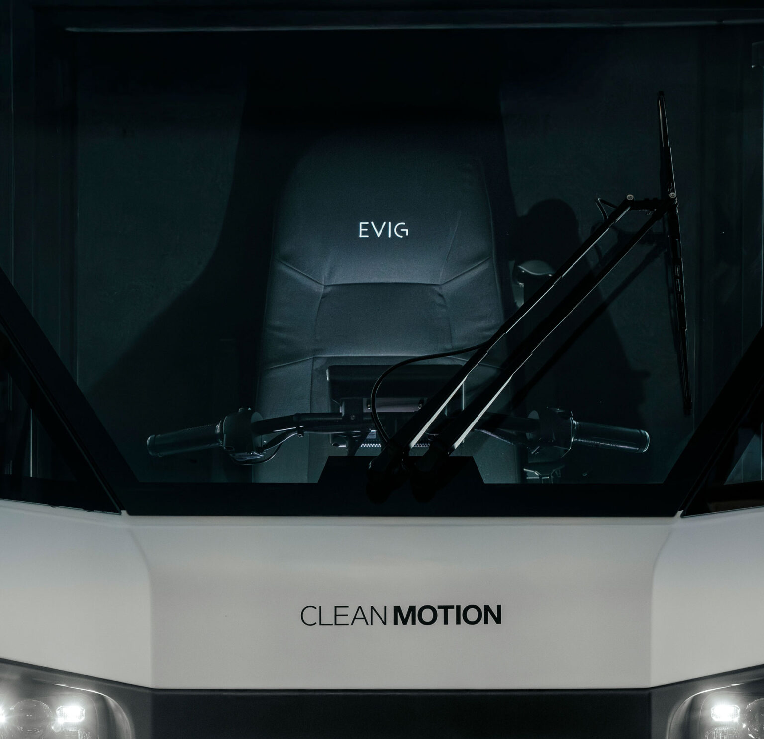 Solar-powered electric delivery van | Clean Motion